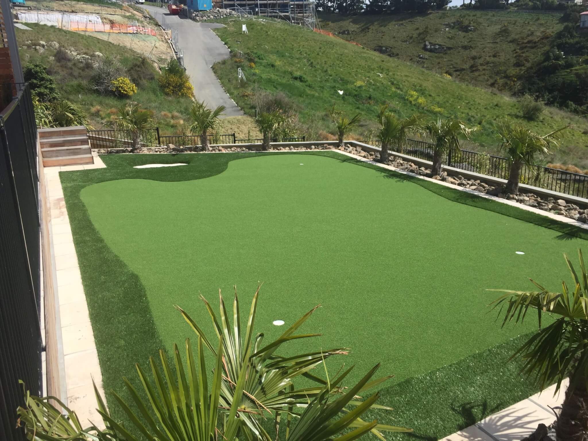 Bring Golf Home With A TigerTurf Putting Green | TigerTurf